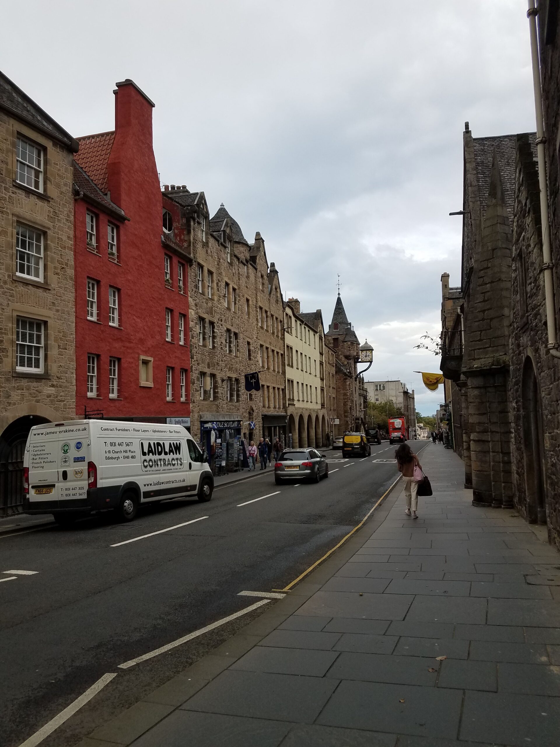Edinburgh – Canongate – Sum Es Est